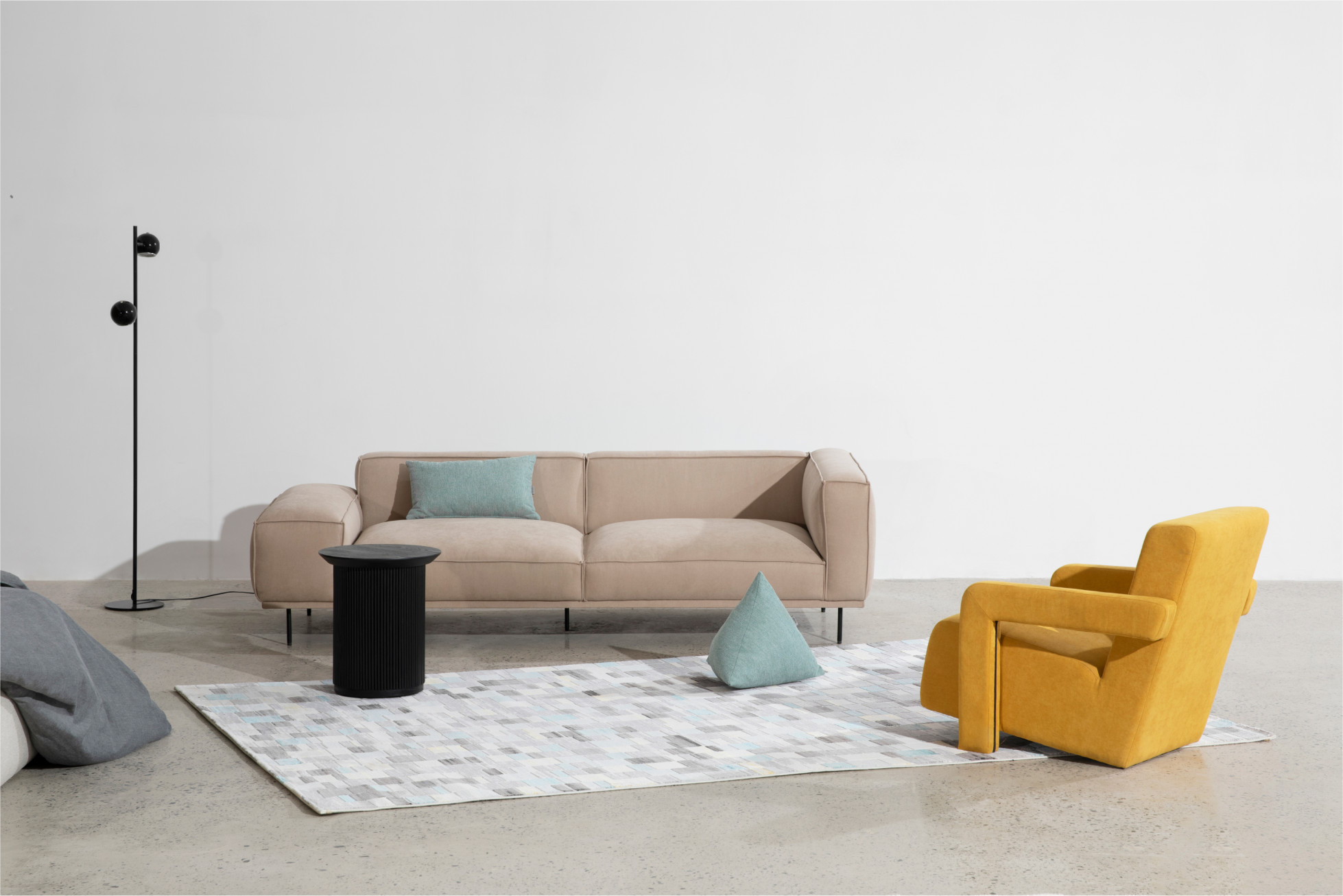 RUBI SOFA