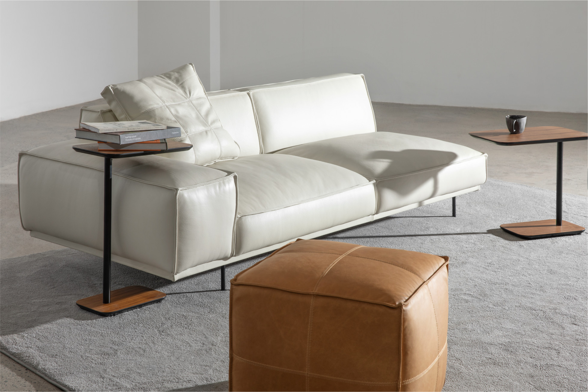 RUBI LEATHER SOFA