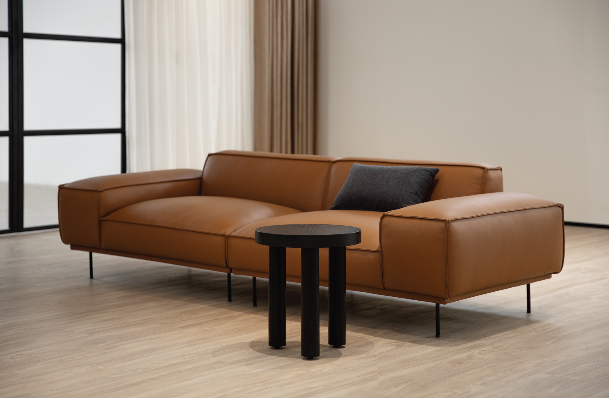 RUBI LEATHER SOFA