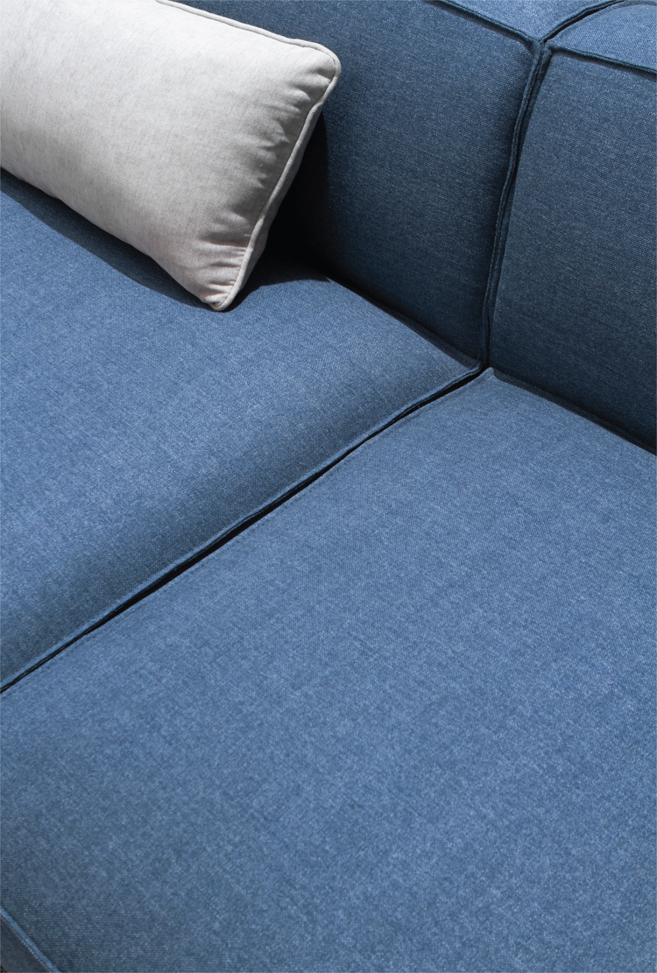 RUBI SOFA