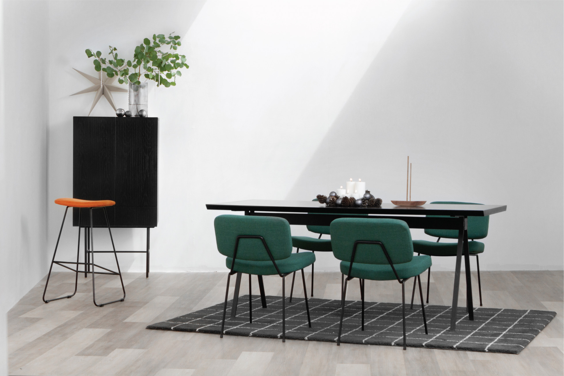 Z-T01 DINING TABLE